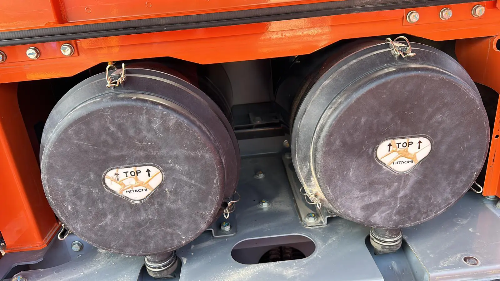 Hitachi ZX890 LCH- 6 - Darby Industrial LTD