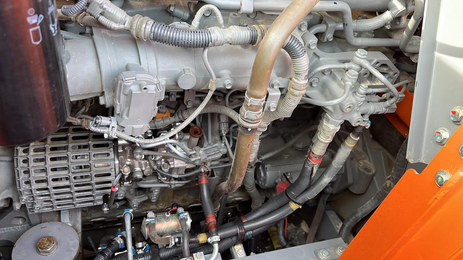 Hitachi ZX890 LCH- 6 - Darby Industrial LTD