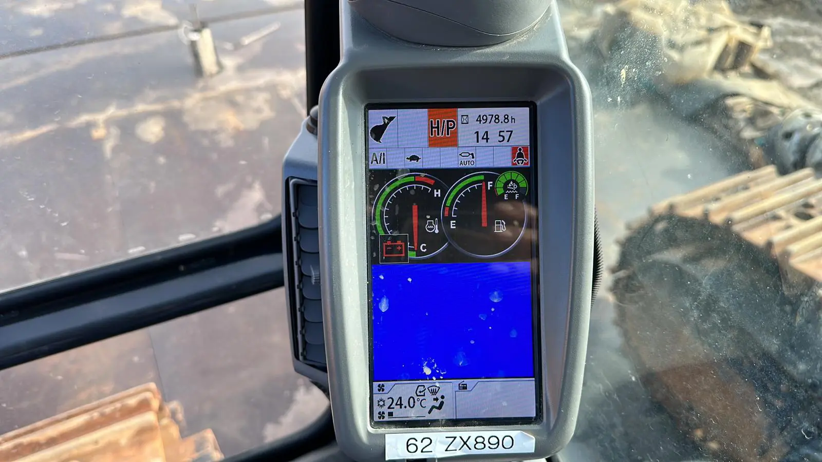 Hitachi ZX890 LCH- 6 - Darby Industrial LTD